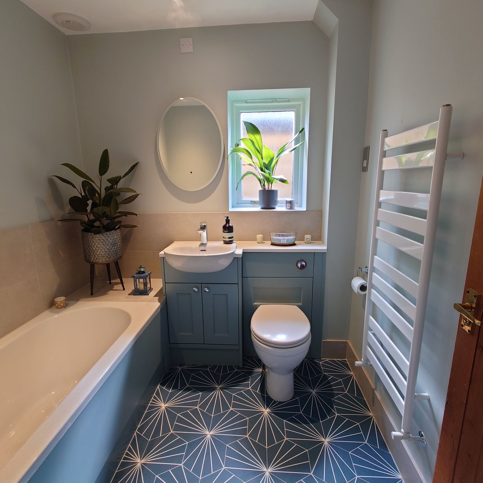 Beespoke Design – Kitchens and Bathrooms