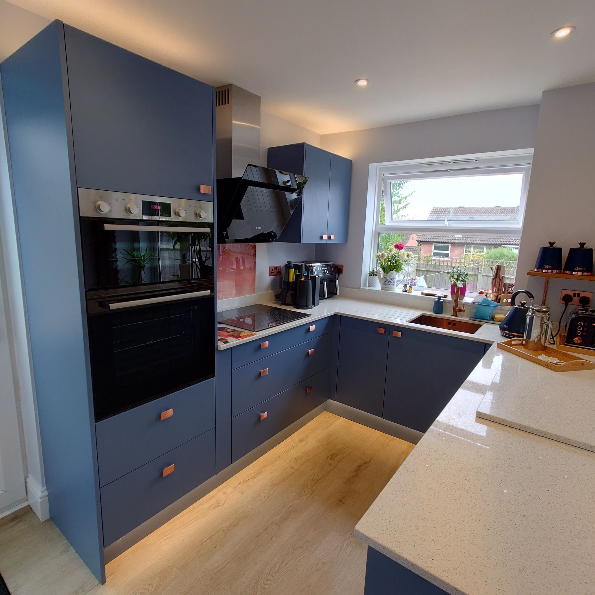 Beespoke Design – Kitchens and Bathrooms