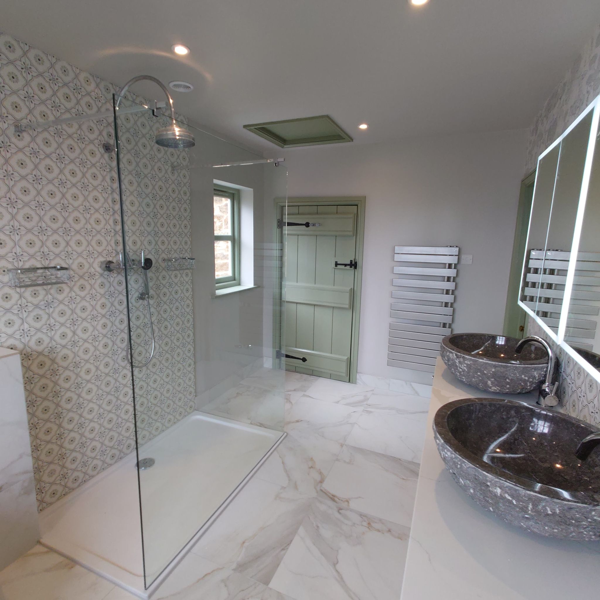 Beespoke Design – Kitchens and Bathrooms